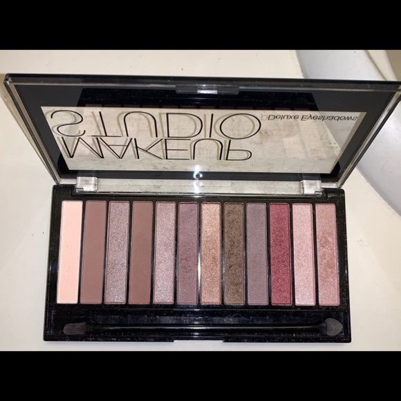 Makeup | Sivanna Colors Deluxe Eyeshadows | Poshmark